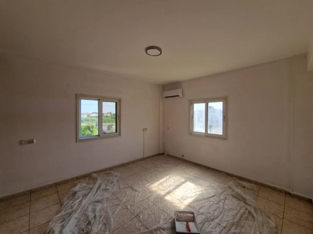 240m² Office for Rent in Oroklini, Larnaca District €1800.00 - INDEX.cy